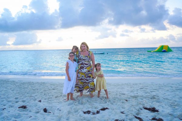 Top 10 Family-Friendly Beaches in the World - The Go To Family